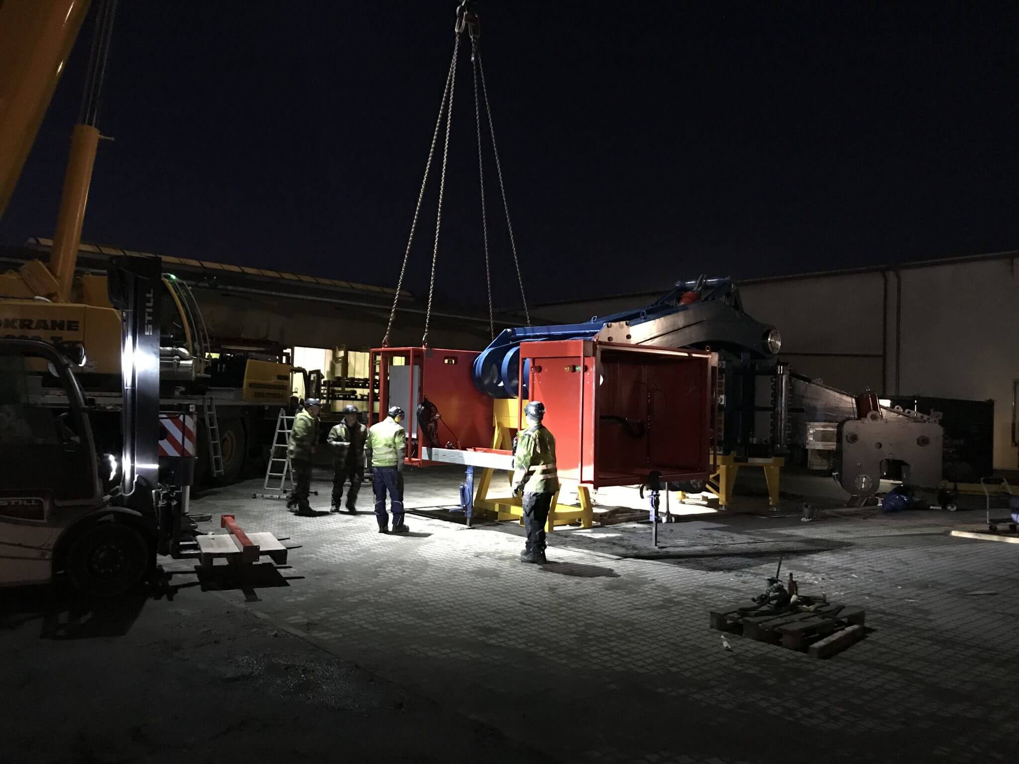 Upending tool final assembly - SpanSet Axzion